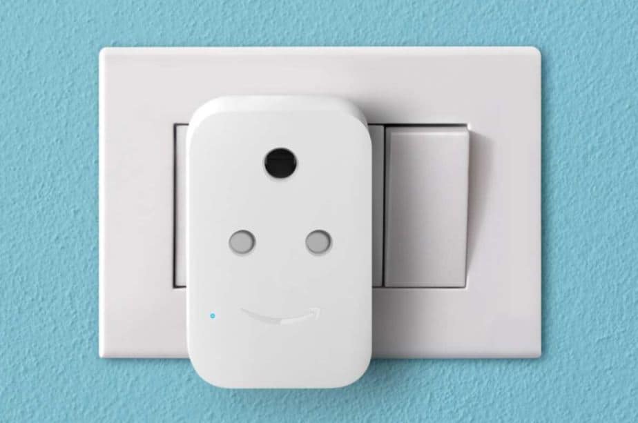 What Can You Connect to a Smart Plug and How to Install Them?