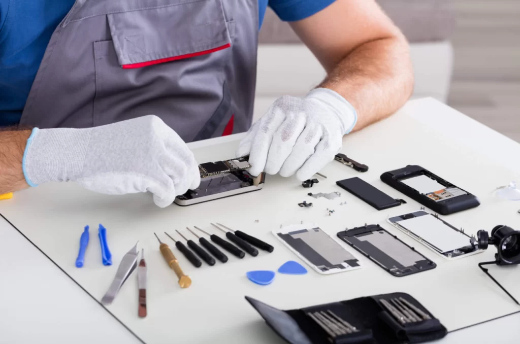 Where to Download the Official Manuals to Repair iPhones?