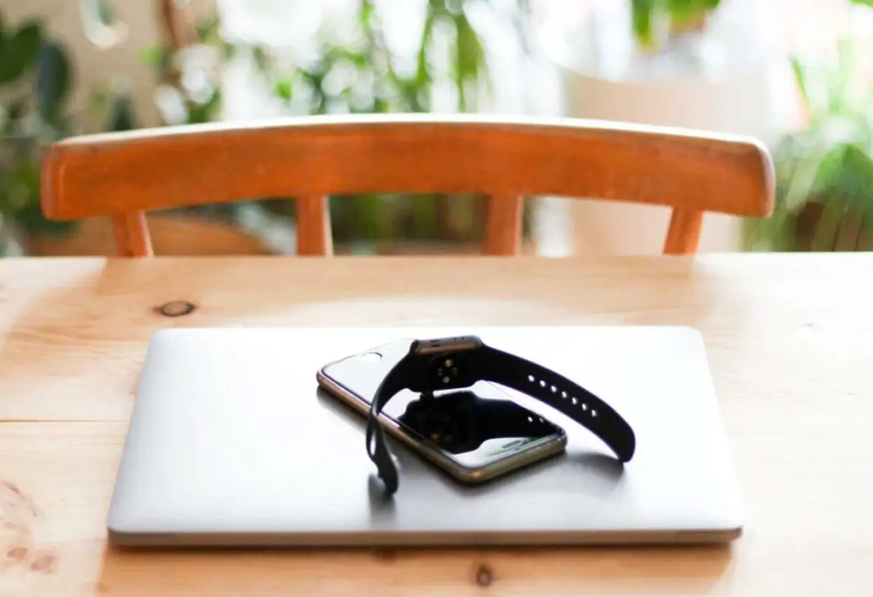 How to Mirror Apple Watch to iPhone